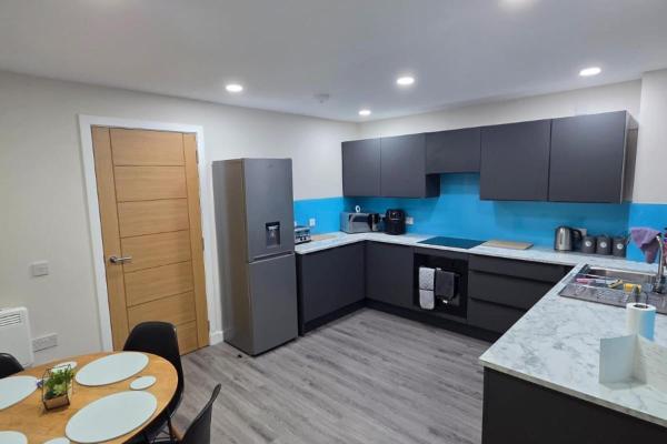 2 Bed House Sleeps 5 -Private Garden -Dogs Allowed - Dunblane