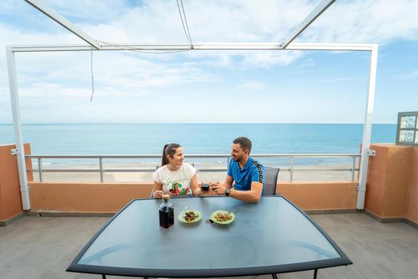 Primera Línea De Playa, Terraza Frente Al Mar, Parking - Sueca