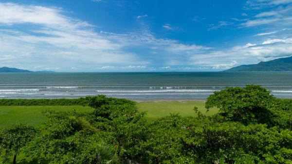 Casa C Churrasqueira Perto Da Praia Das Palmeiras - Caraguatatuba