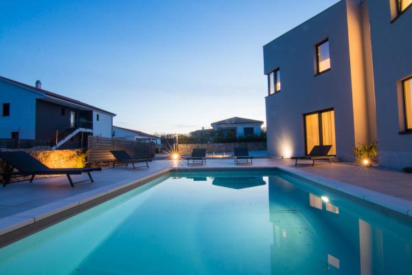 Villa Ancora, Luxury Villa With Pool - Vrbnik