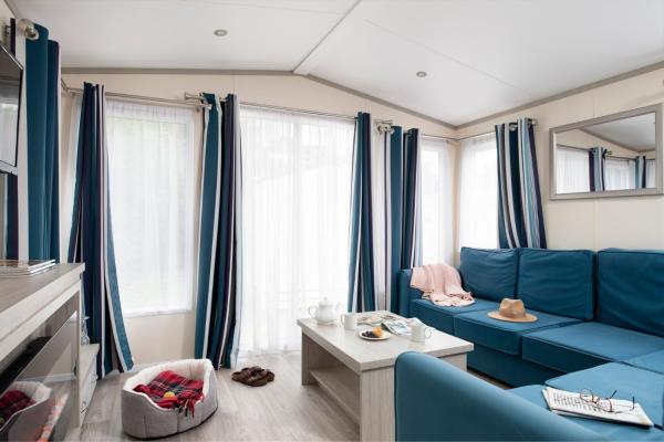 2. Sensation Od 3 Bedroom Caravan - Mudeford