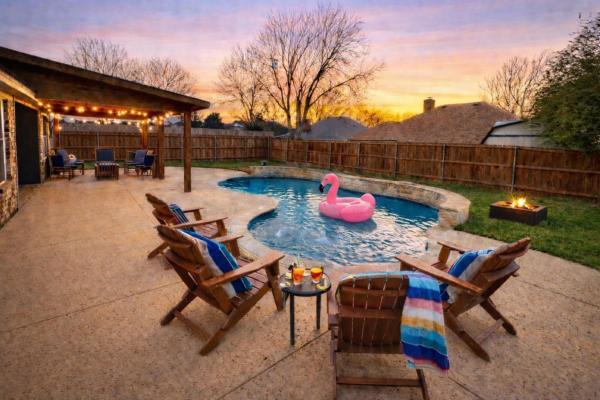 Keller Charm-near Bear Creek Park & Stadiums,pool - Roanoke, TX