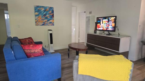 West La Boutique Entire Homes Apartments Minutes From The Coast - Los Angeles