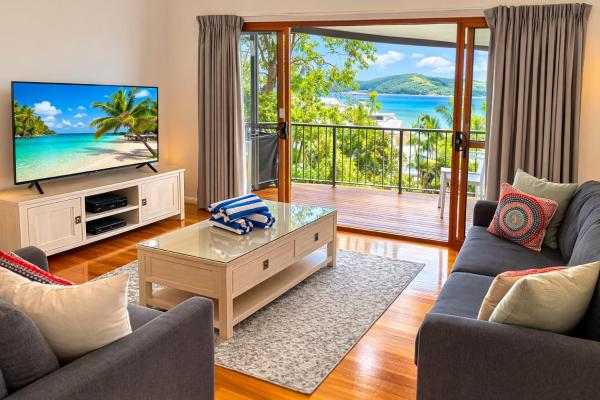 Heliconia 4 & Free Buggy- Hamilton Island - Hamilton Island