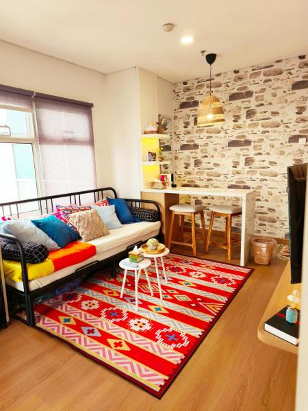 Madison Park 2 Br Bohemian Walking Distance Central Park Mall - Jakarta