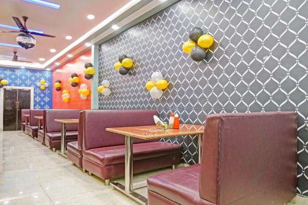 Hotel O Atharv Palace - Prayagraj