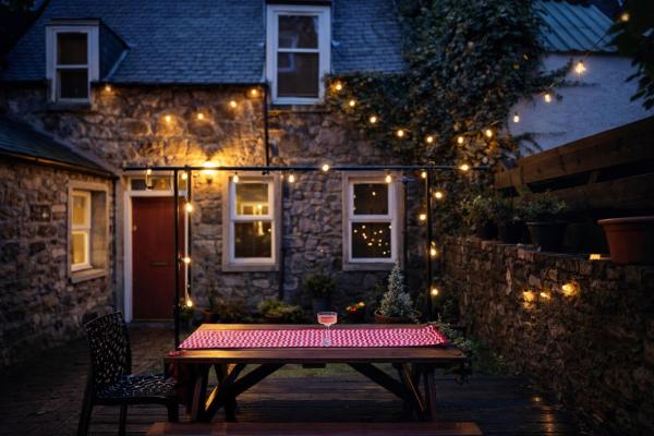 Secret City Cottage - Peaceful - Private Garden - Aberdeen