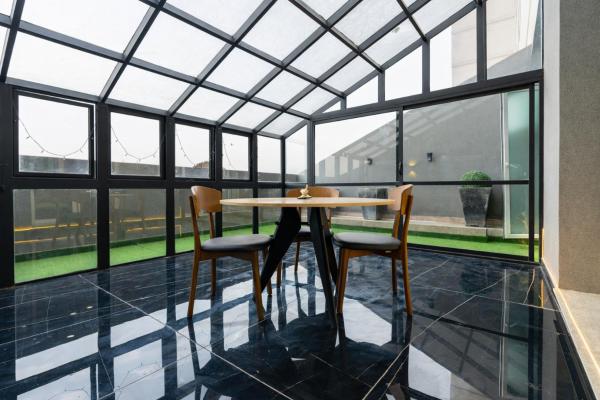 Presidential One Bedroom Suite In Gold Crest Residency Dha Lahore - Lahore