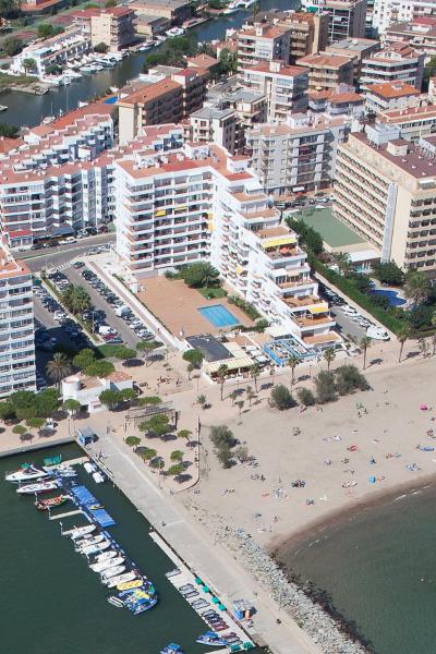 The Miks Sur Mer 4 - El Port de la Selva