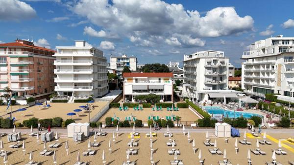 App4rent Villa Zanetti Family Apartments, Sea View, Private Beach, Parking, Wifi - Cavallino-Treporti