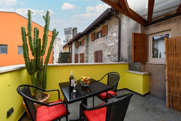 Luxury Central Square - Sirmione