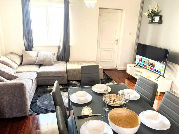 Spacious City House With Parking - Manchester