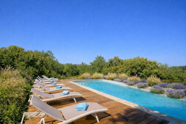 Ravissante Bastide Provencale 5 Etoiles - Cadre Idyllique - Piscine Chauffée - Bonnieux