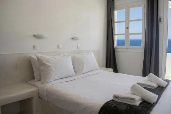 Aegean Nest Beach Studios - Adults Only - Santorini