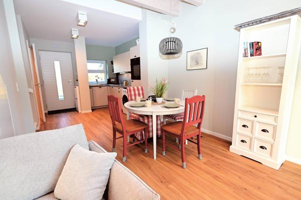 Residenz R1 App 2 - Behrensdorf