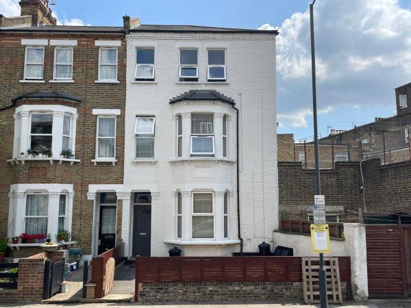 Opuluxe 4-bedroom House - Sleeps 16 - Near Westfield - Fulham