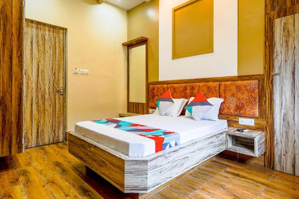 Hotel Aman Residency, Park Circus - Woodlands