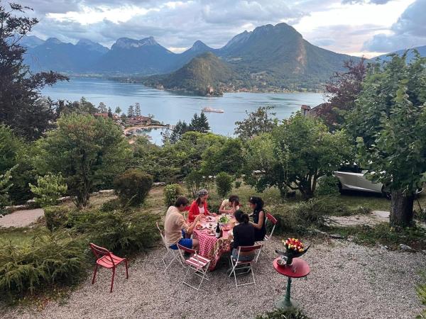 Chalet Avec Vue Splendide Sur Le Lac D'annecy - Annecy