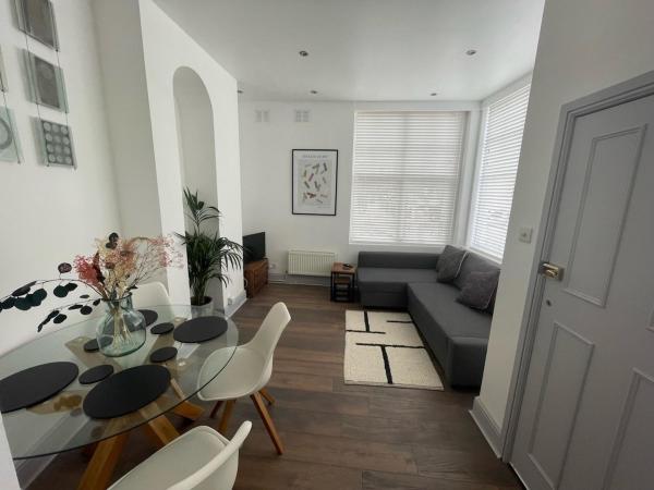 1 Bed Trinity Sq Old Town Margate Ground Floor Apt - Broadstairs