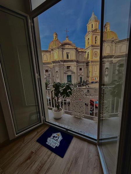 Victor's House - Naples