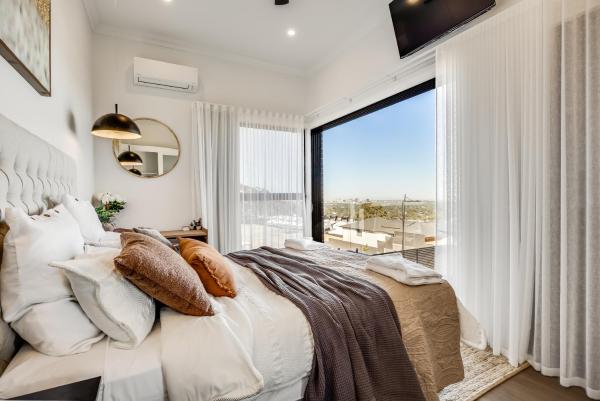 Hamilton On The Hill - Where City Meets Country With Breakfast - Adelaide