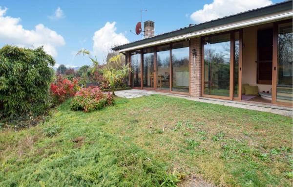 Stunning Home In Merone With Swimming Pool - Comer See