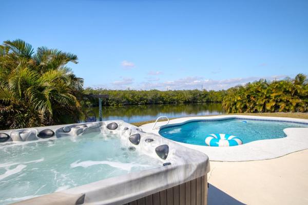 106 La Riviere Rd - Cocoa Beach, FL