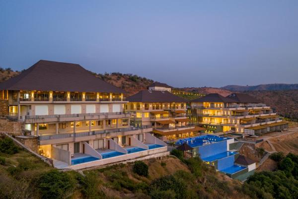 Nanda Hill Resort-aravali Views - Gujarat