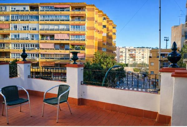 Preciosa Habitación Con Gran Terraza Privada Y Aire Acondicionado Para 2 Personas Muy Cerca Del Centro De Málaga - Malaga, Espagne