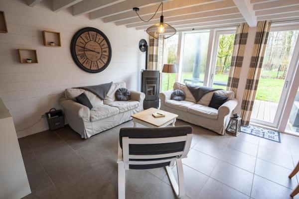 Chalet De La Clairière Du Lac De L'eau D'heure - Belgique