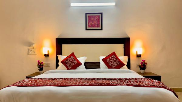 Jashn Royal Suites Near Apollo Hospital Jasola, New Delhi - Noida