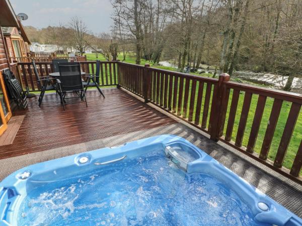 3 Riverside Lodge - Carmarthenshire