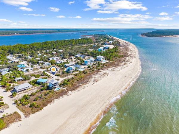 Pet Friendly Beach House At Indian Pass - Seminole Wind - Indian Pass, FL