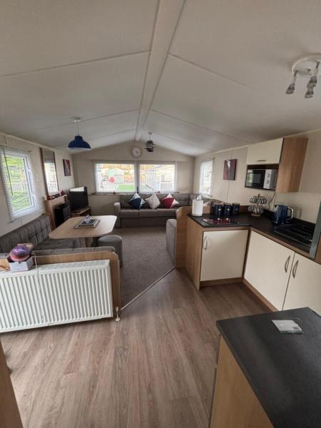 New On Park, X2 Bed Holiday Van - Northampton, UK