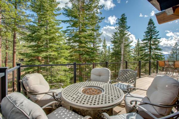 Walk To Heavenly Lifts! Spacious Family Retreat - South Lake Tahoe, CA