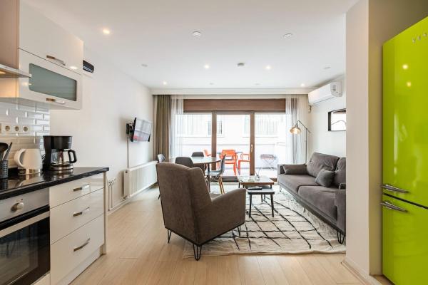 Private Building W Terrace Walk To Taksim & 6 Guests - Beykoz