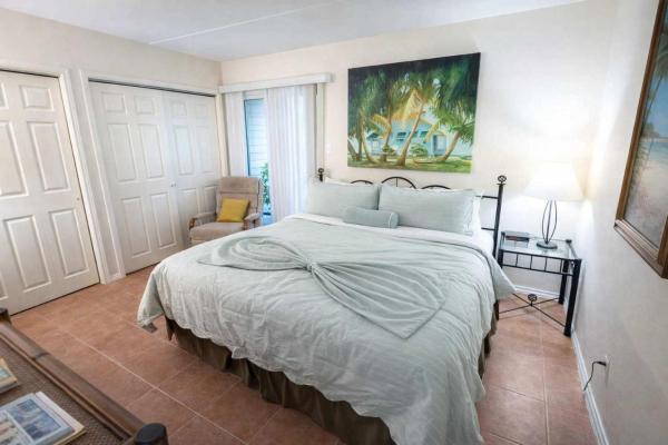Renovated 1st Floor Beach 250ft Pool - South Padre Island