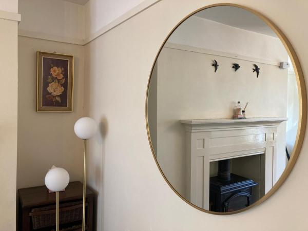 Town House With Free Parking - Ennis
