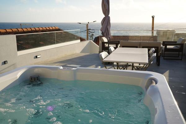 Pauloldtown - Local Experience W Rooftop N Jacuzzi - Paúl do Mar