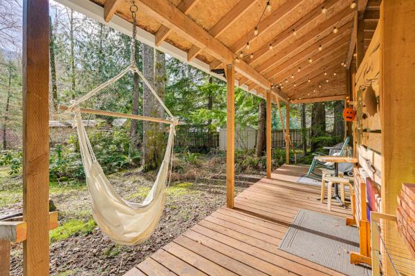 5 Mi To Mt Rainier Park Unique And Rustic Getaway - Ashford, WA