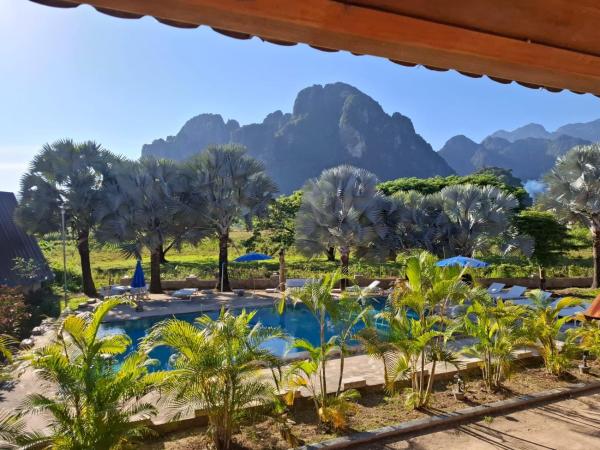 Romantic Vang Vieng Resort - Laos