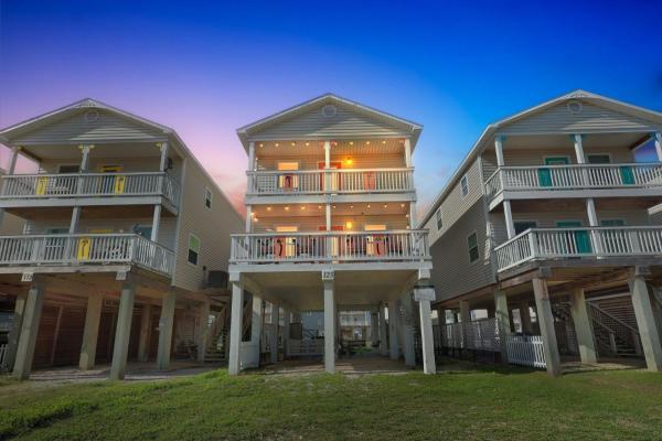 Coastal Oasis In Surfside Beach Home - Surfside Beach, TX