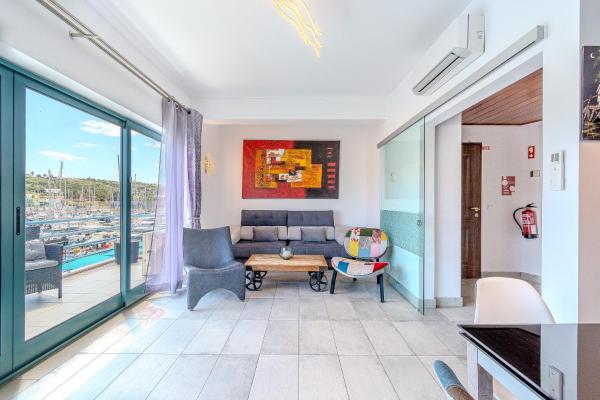 Stylish Marina Bungalow, 2 Bedrooms, Pool Access - Albufeira