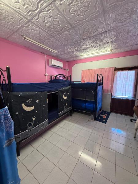 Pink Hostel - Ko Tao