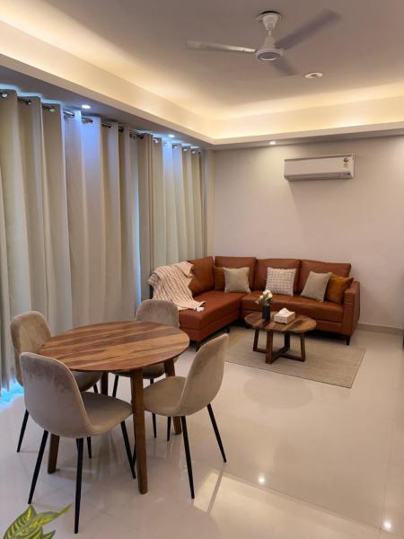 Luxury 1bhk Retreat On Golf Course By Luxury Heights - Gurugram
