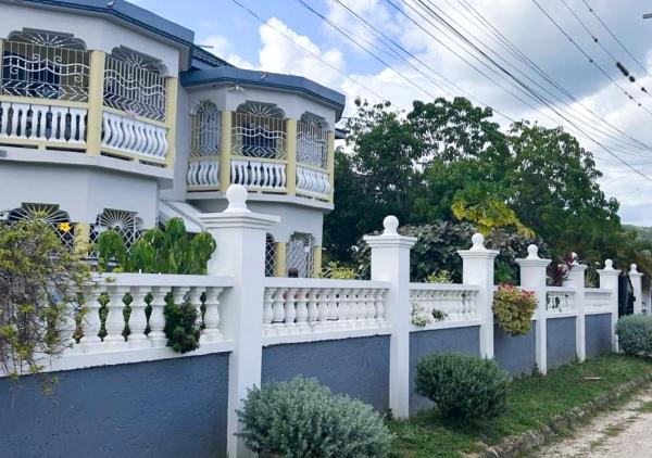 Toll Gate Cul-de-sac Apartments - Jamaïque
