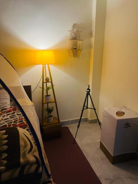 Shivraj Hotel Rooms And Pg - 노이다