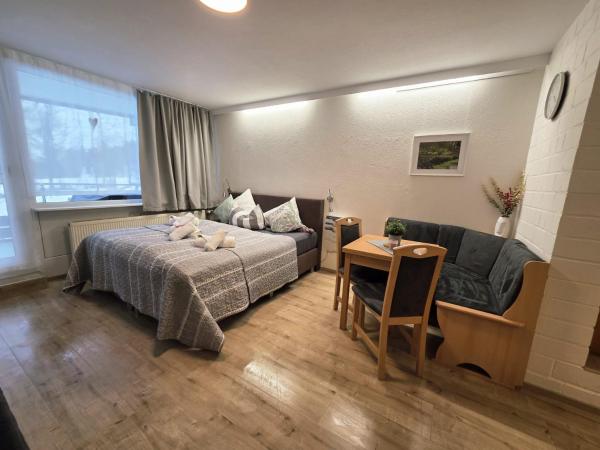 Bavarian Escape Ferienwohnung Mit Pool - Deggendorf
