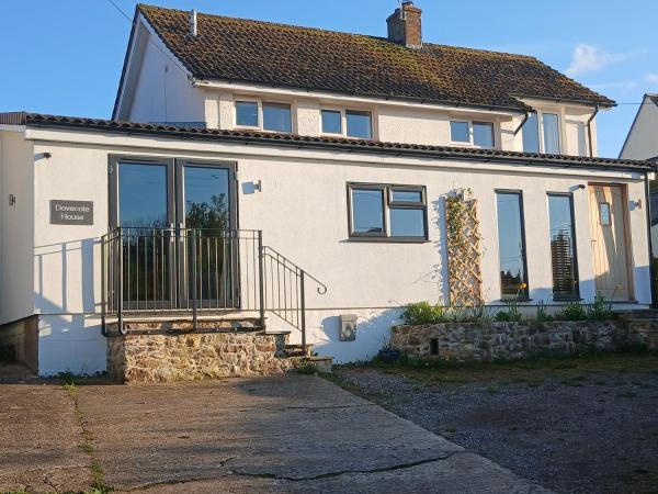 Spacious And Sunny Accommodation With Underfloor Heating Throughout - Exmoor