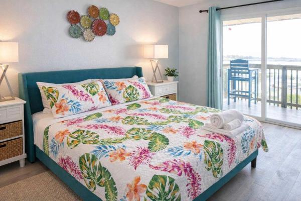 Bayfront W-docks & Fish 3 Patios Prime Location - South Padre Island